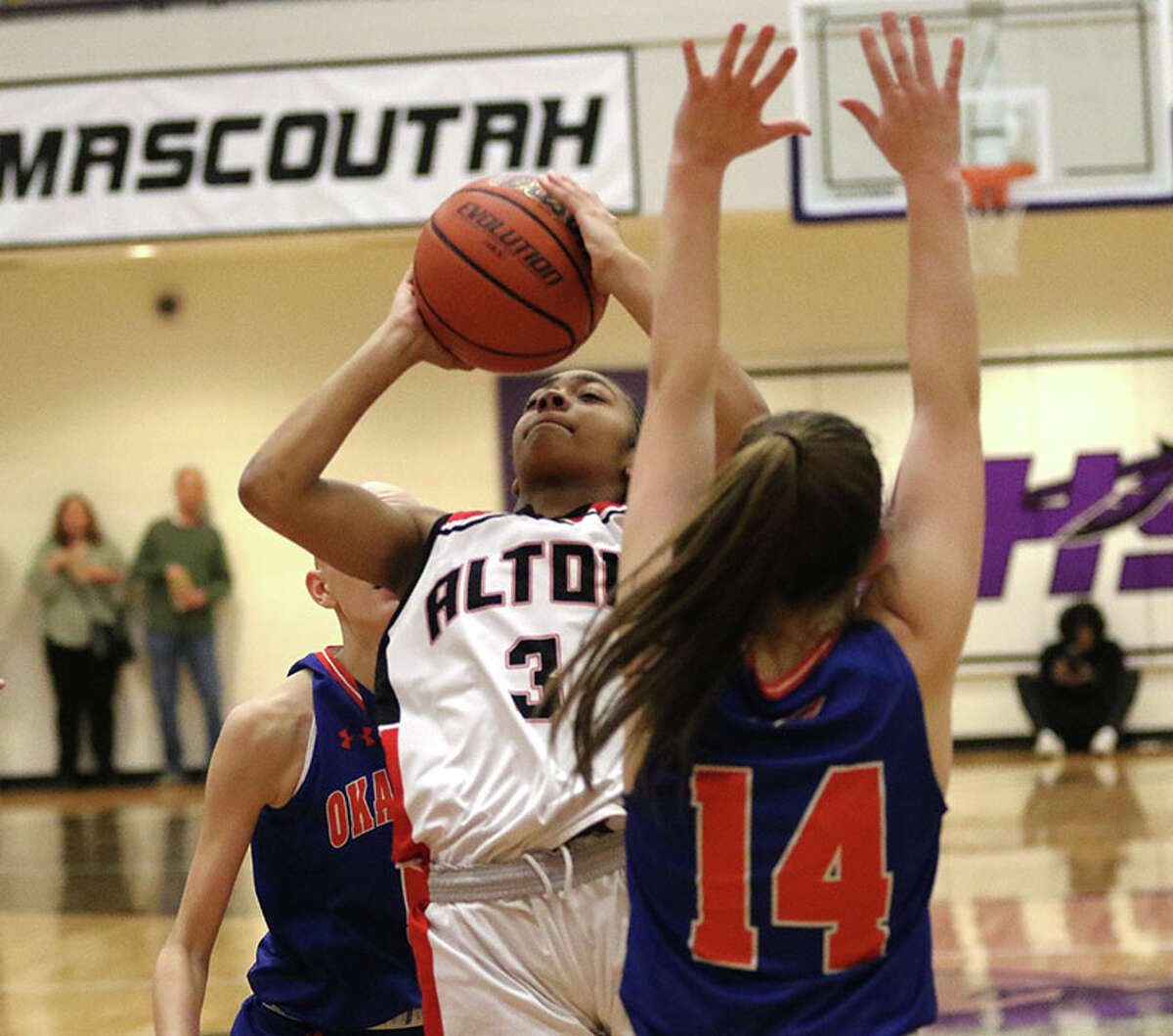 CM's Sam Buckley, Alton's Kiyoko Proctor take top Gallatin Awards