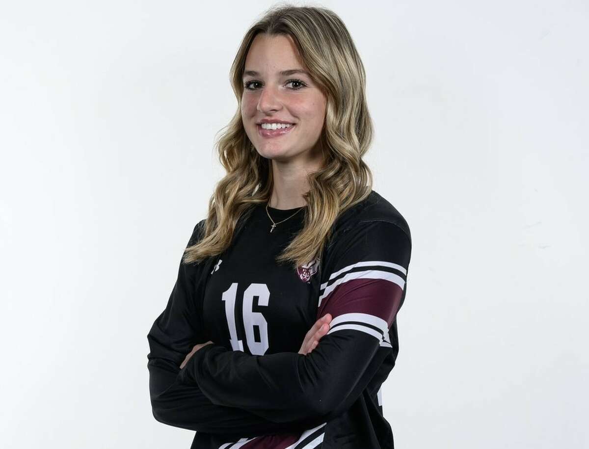 Davenport's Rylee Reisdorph named Express-News Player of the Week.