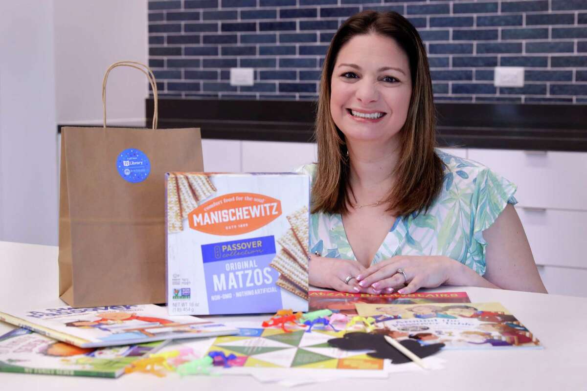 Kits make it easy to share the Passover story with classmates