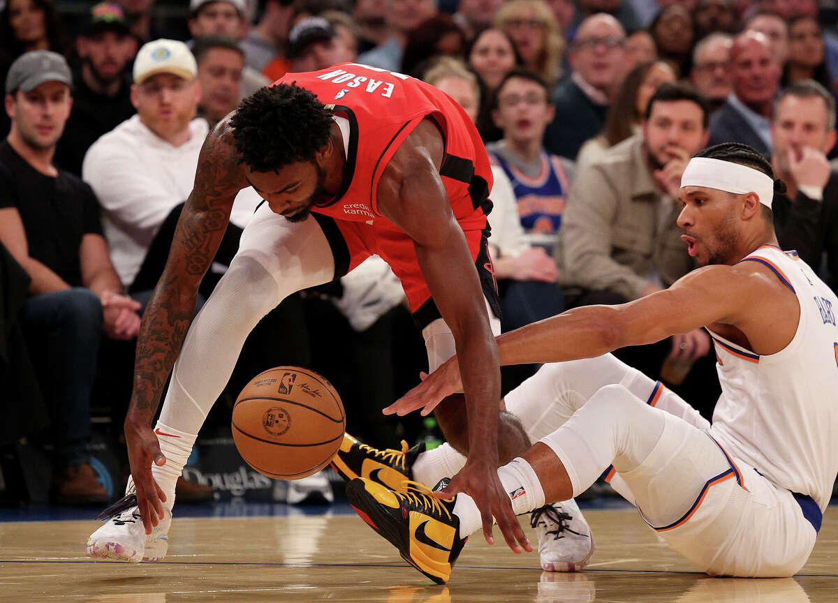 Houston Rockets fail to match up defensively vs. New York Knicks