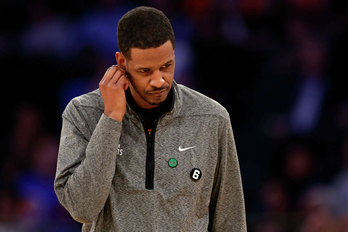 Houston Rockets fail to match up defensively vs. New York Knicks