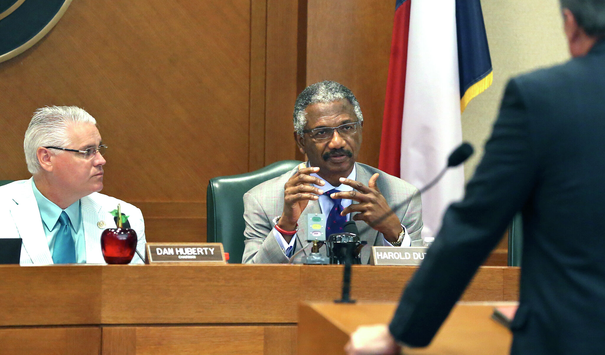Houston area Rep. Harold Dutton resigns from TX Black Caucus