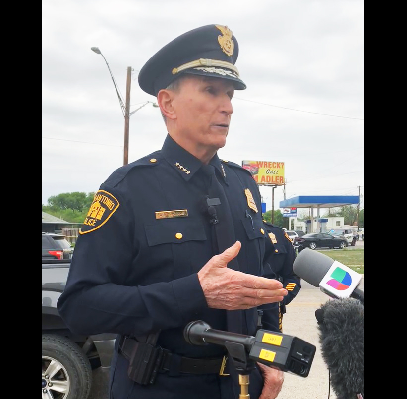 Man fires 26 rounds from AR-15 at SAPD officers in East Side shootout