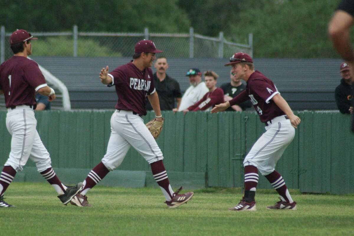High school baseball: Pearland edges Alvin in battle of aces