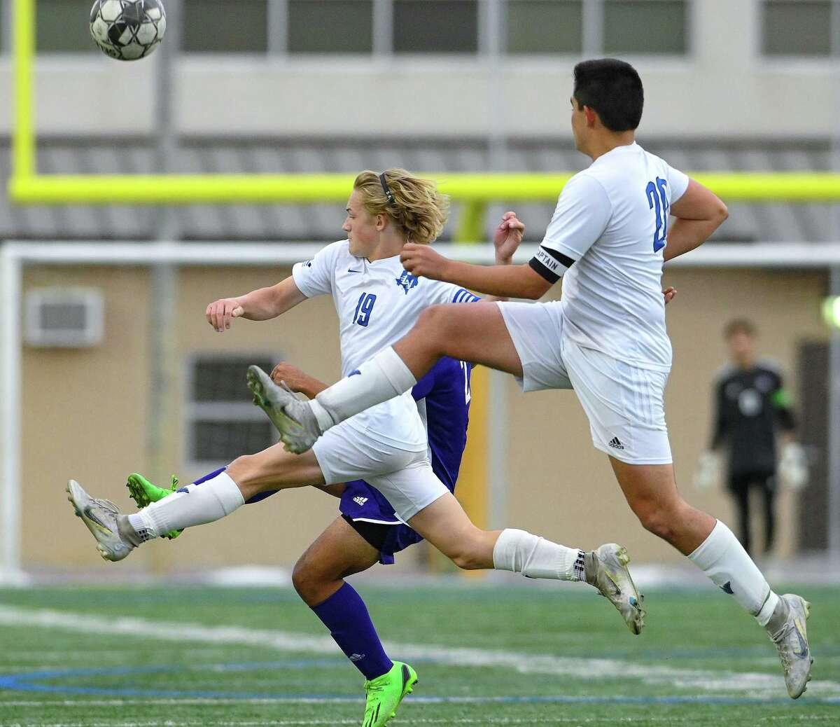 Boerne boys, girls continue dominant playoff soccer runs