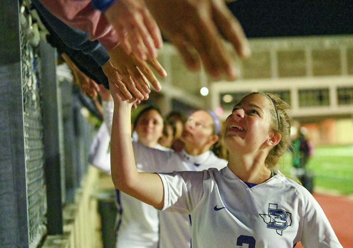Boerne boys, girls continue dominant playoff soccer runs