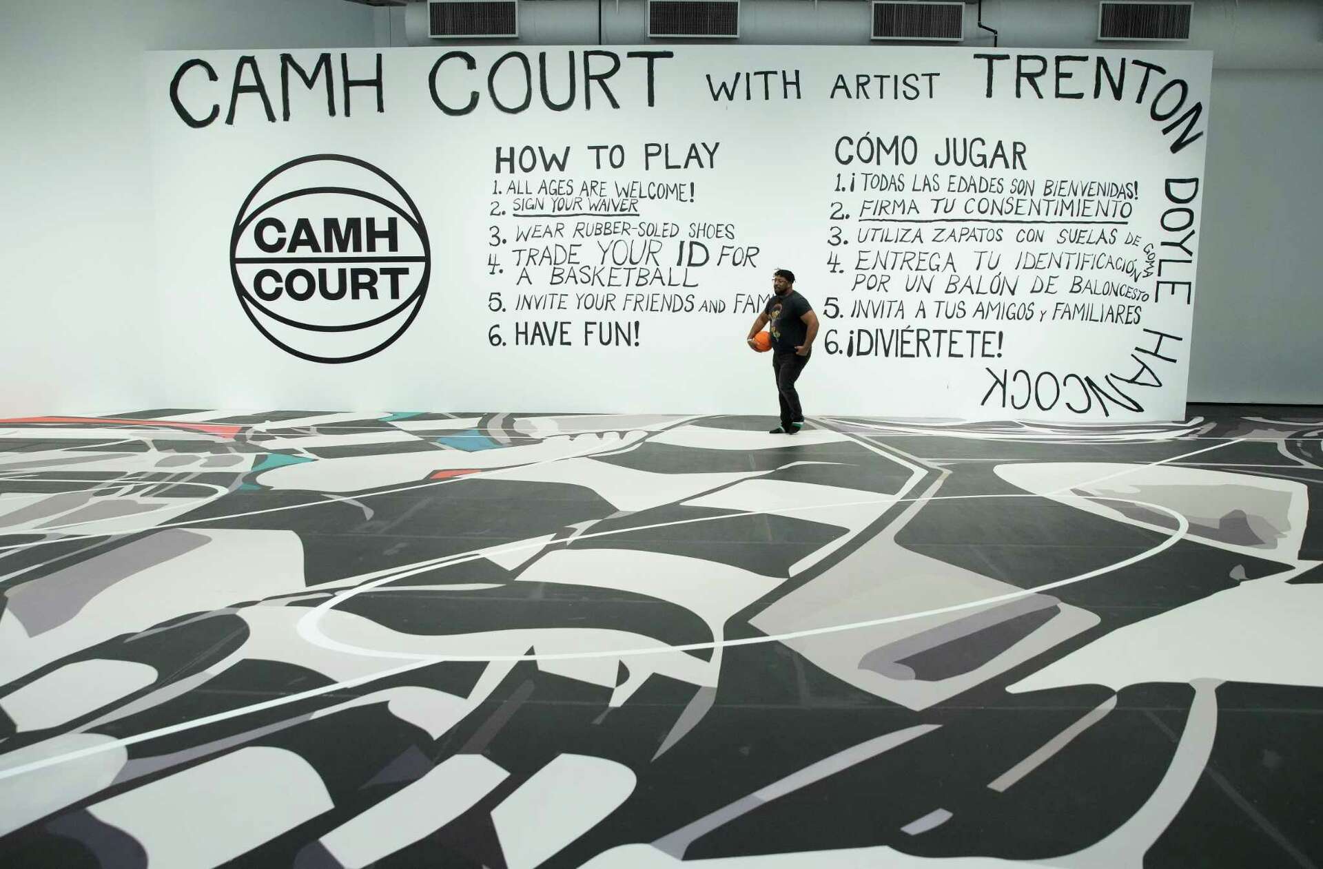 Houston arts museum converts into basketball court for Final Four
