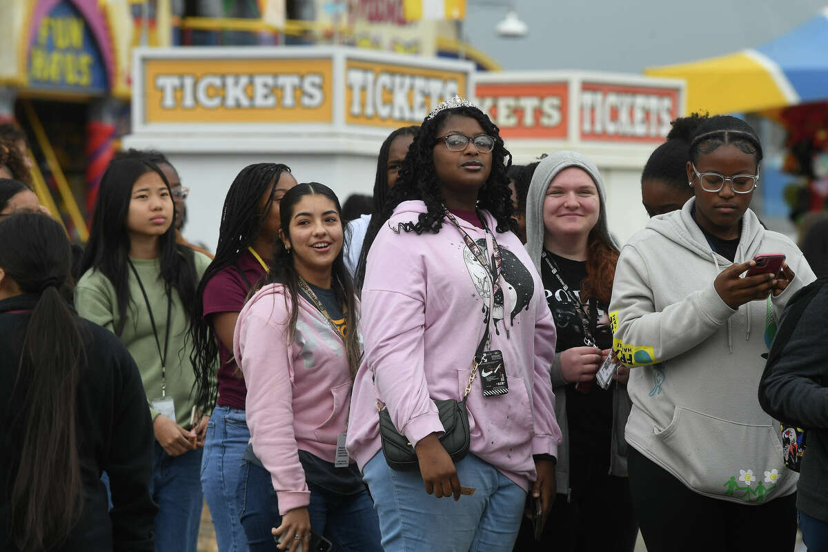 Beaumont high achievers rewarded with day at South Texas State Fair