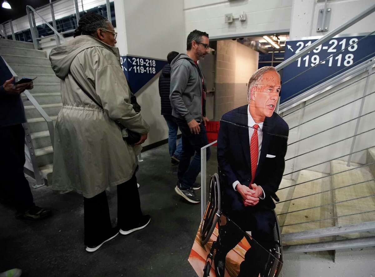 HISD takeover: TEA to host third community meeting at Delmar Stadium