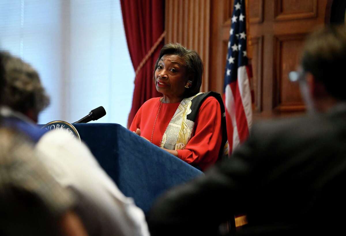 State Senate leader wants to end Commission on Judicial Nomination