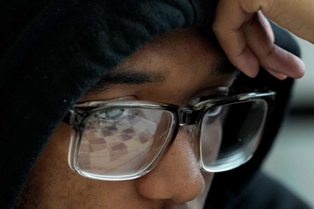 Sugar Land 12-year-old chess master wins 23 games simultaneously