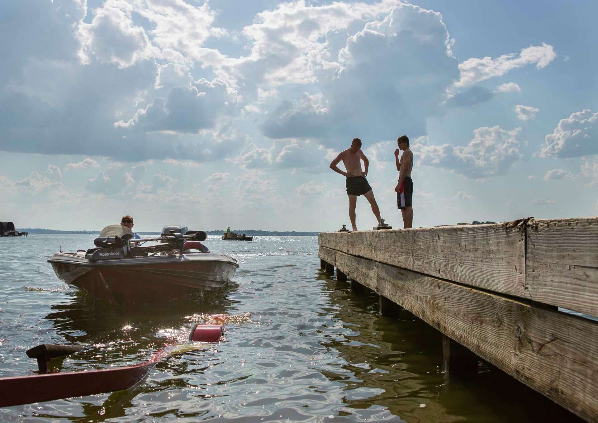 What to do on Lake Conroe if you don't own a boat or a lake house