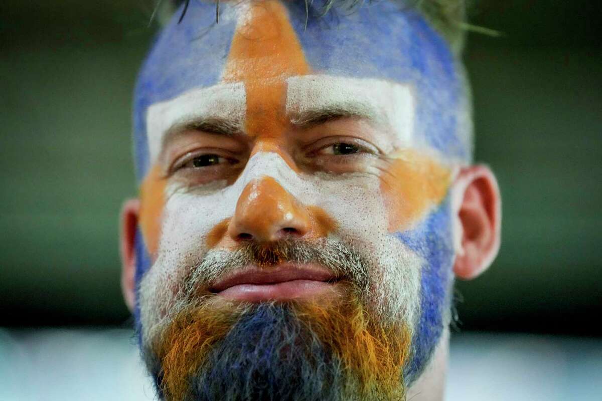 Astros championship banner ceremony: Fans get loud for unveiling