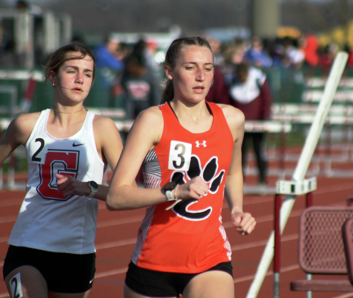 Elena Rybak breaks meet record; Edwardsville runs to second place