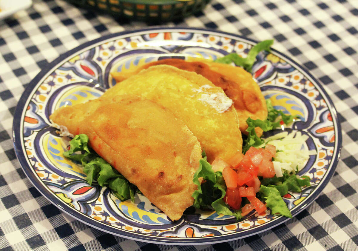 Popular, family-run Iguanas Ranas Taqueria returns to Middletown