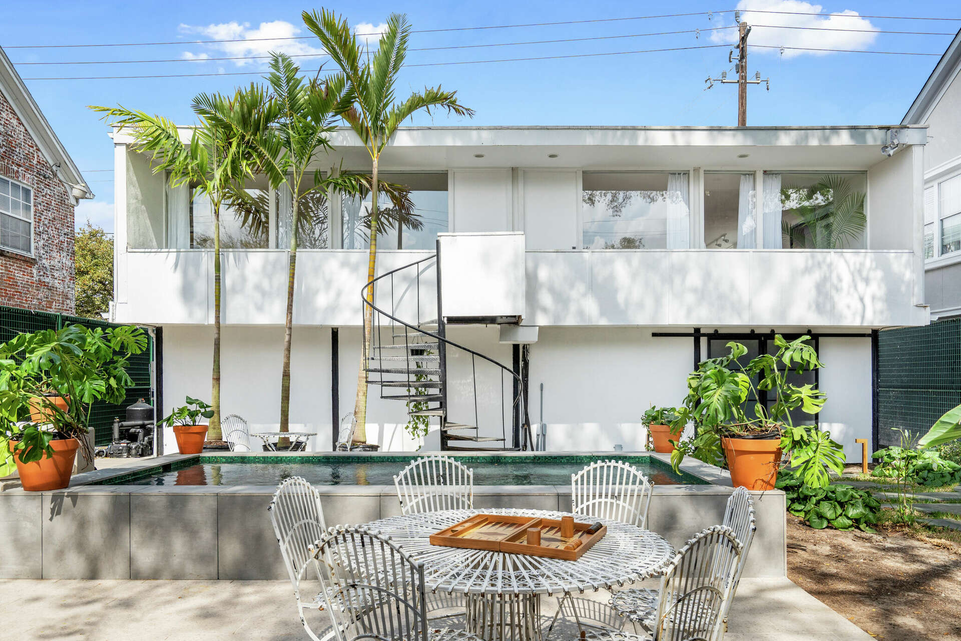 Houston dingbat house hits market in Montrose with pool and courtyard