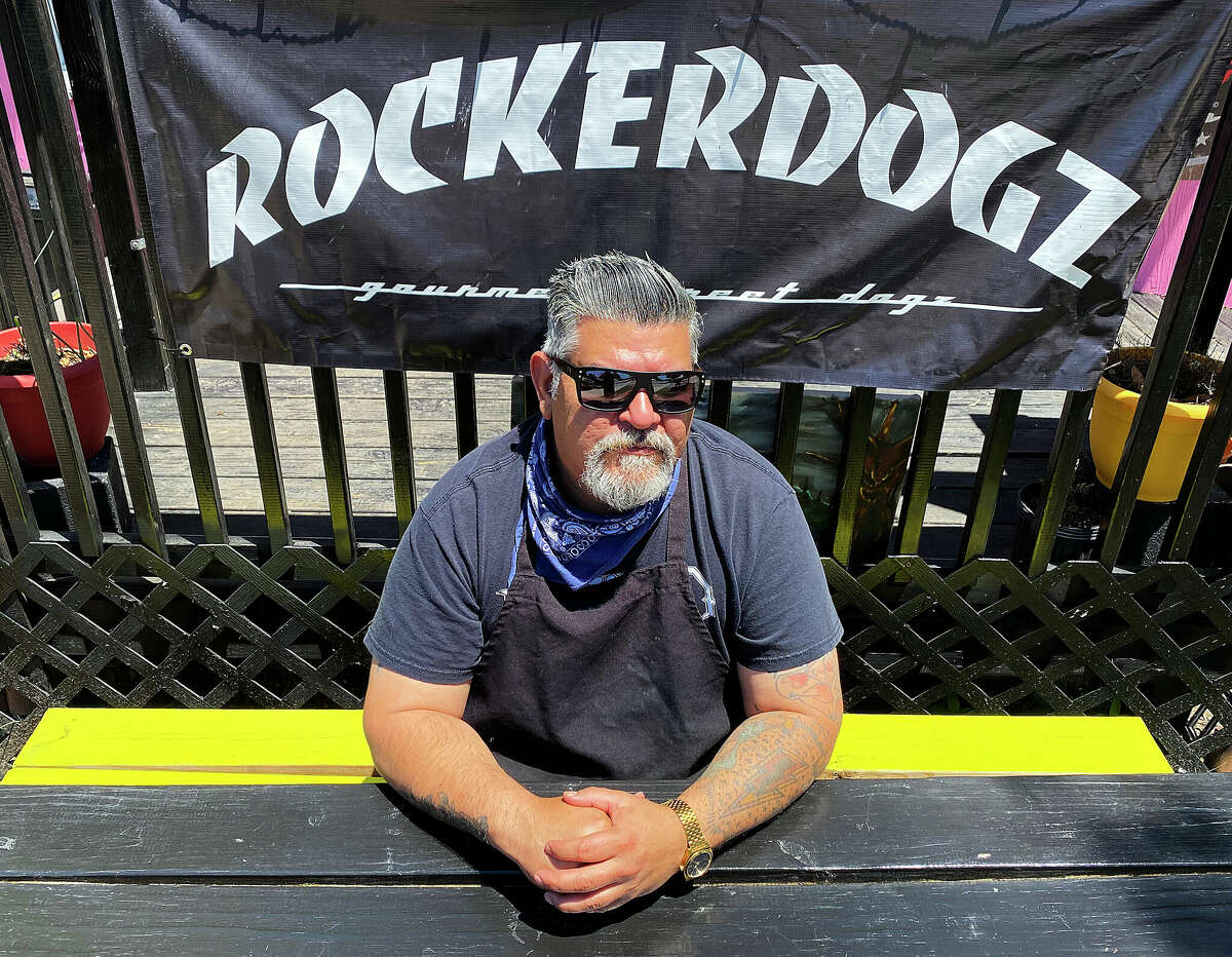 San Antonio's RockerDogz Gourmet Street Dogs closes