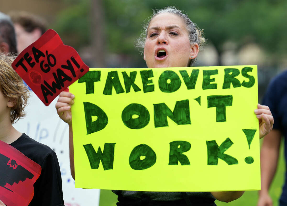 HISD state takeover: Community, elected officials rally against TEA