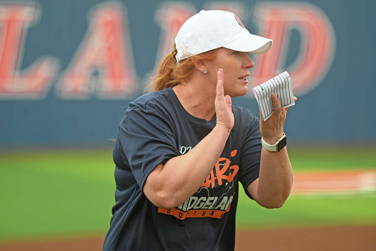 Bridgeland Bears softball determined to make a deep playoff run