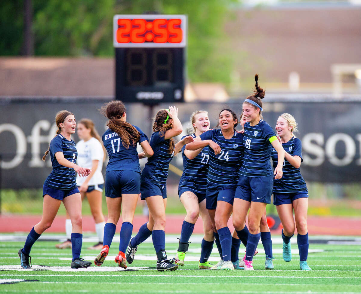 Kingwood Mustangs advance to Region III-6A soccer tournament