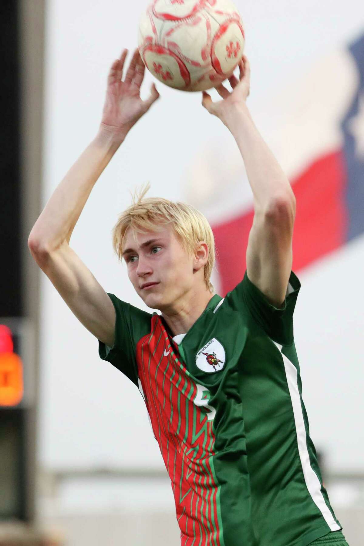 The Woodlands takes down MacArthur again, advances to regional tournam