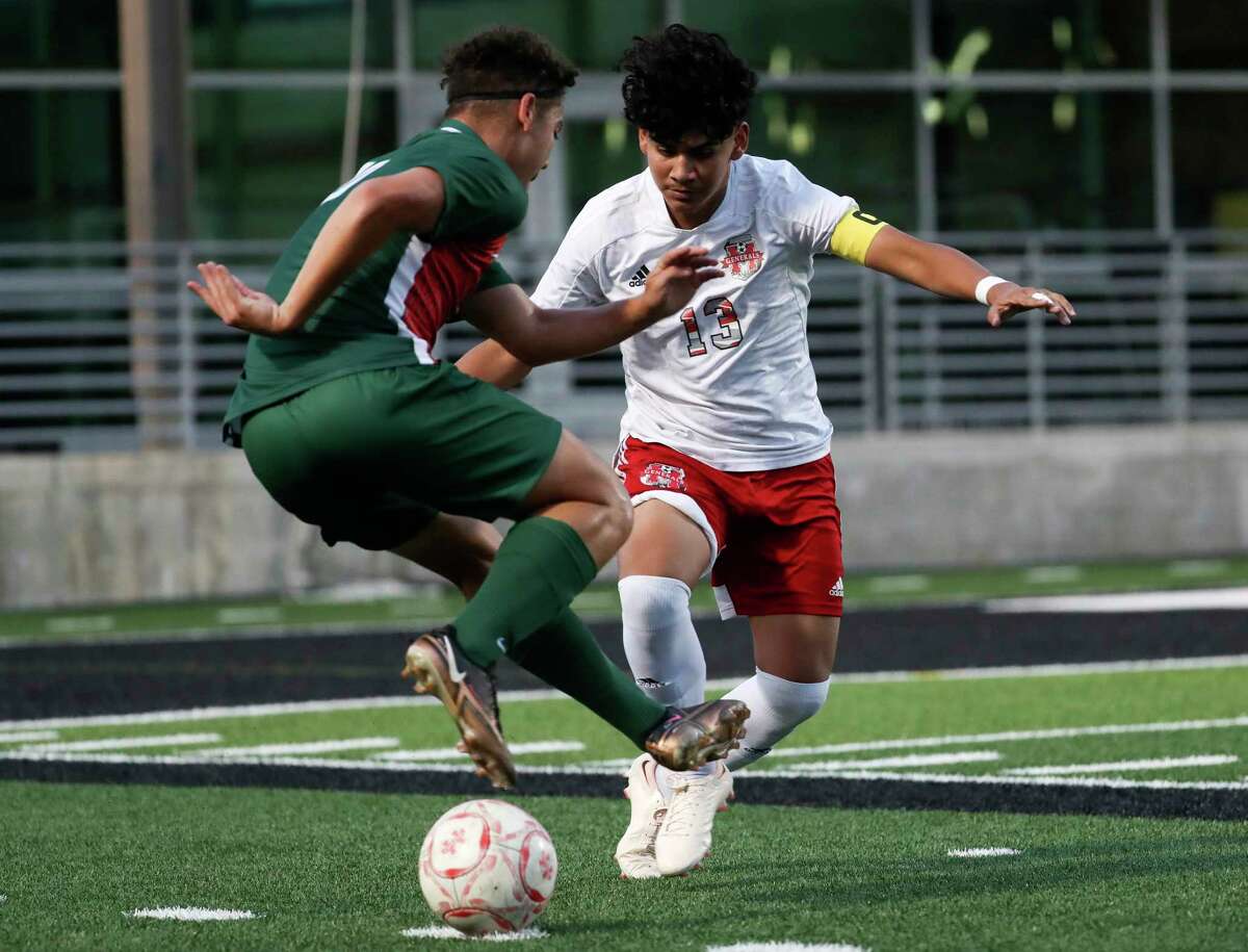 The Woodlands takes down MacArthur again, advances to regional tournam