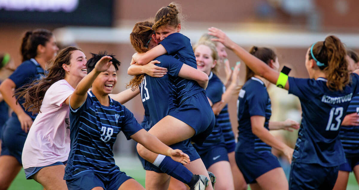 Kingwood Mustangs advance to Region III-6A soccer tournament
