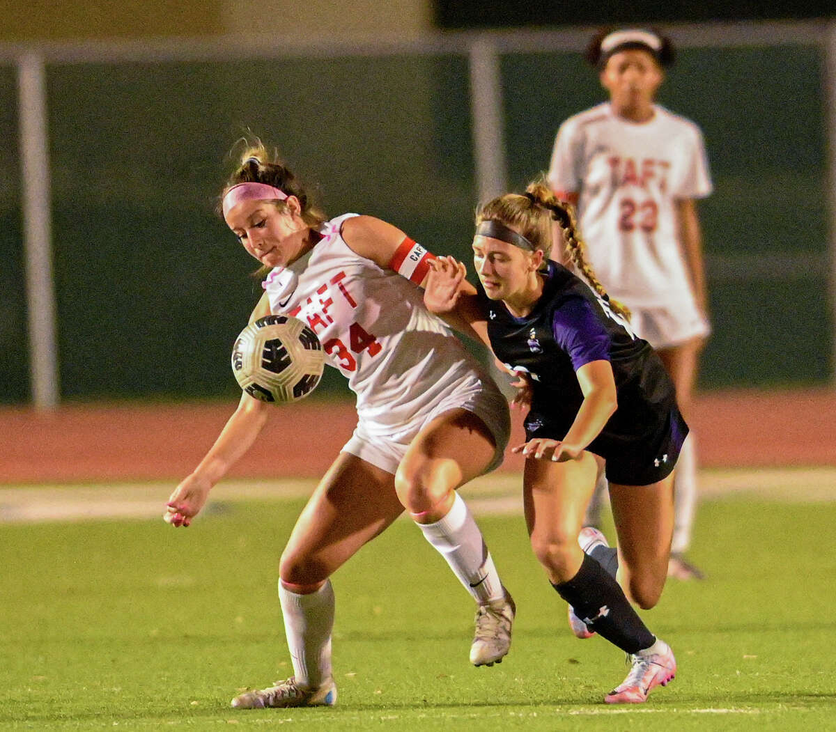 Second-half surge lifts Taft over Warren in 6A girls soccer quarters