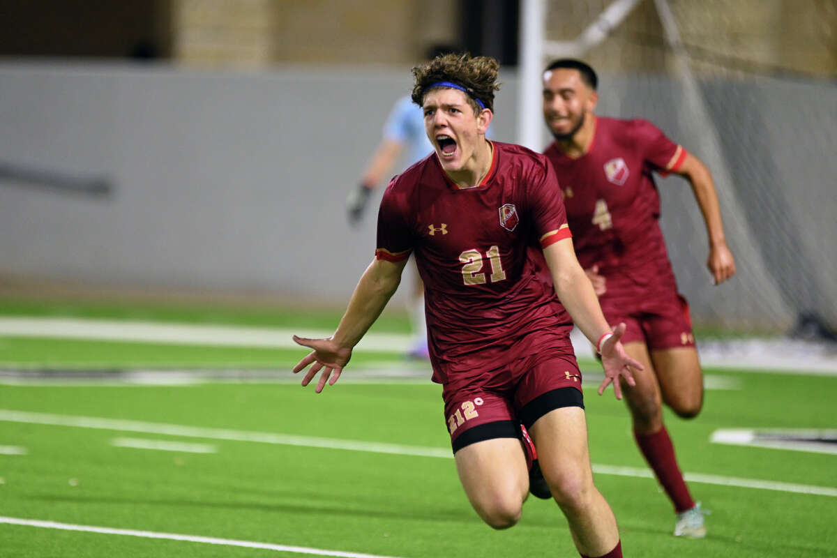 Cypress Woods blanks Tomball to reach first regional semifinals