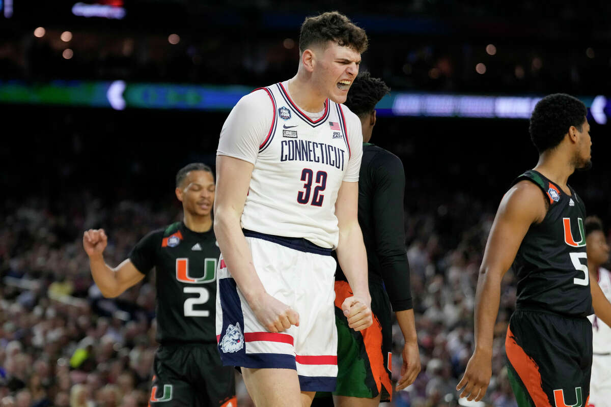 Recap: Updates from UConn men's Final Four win over Miami