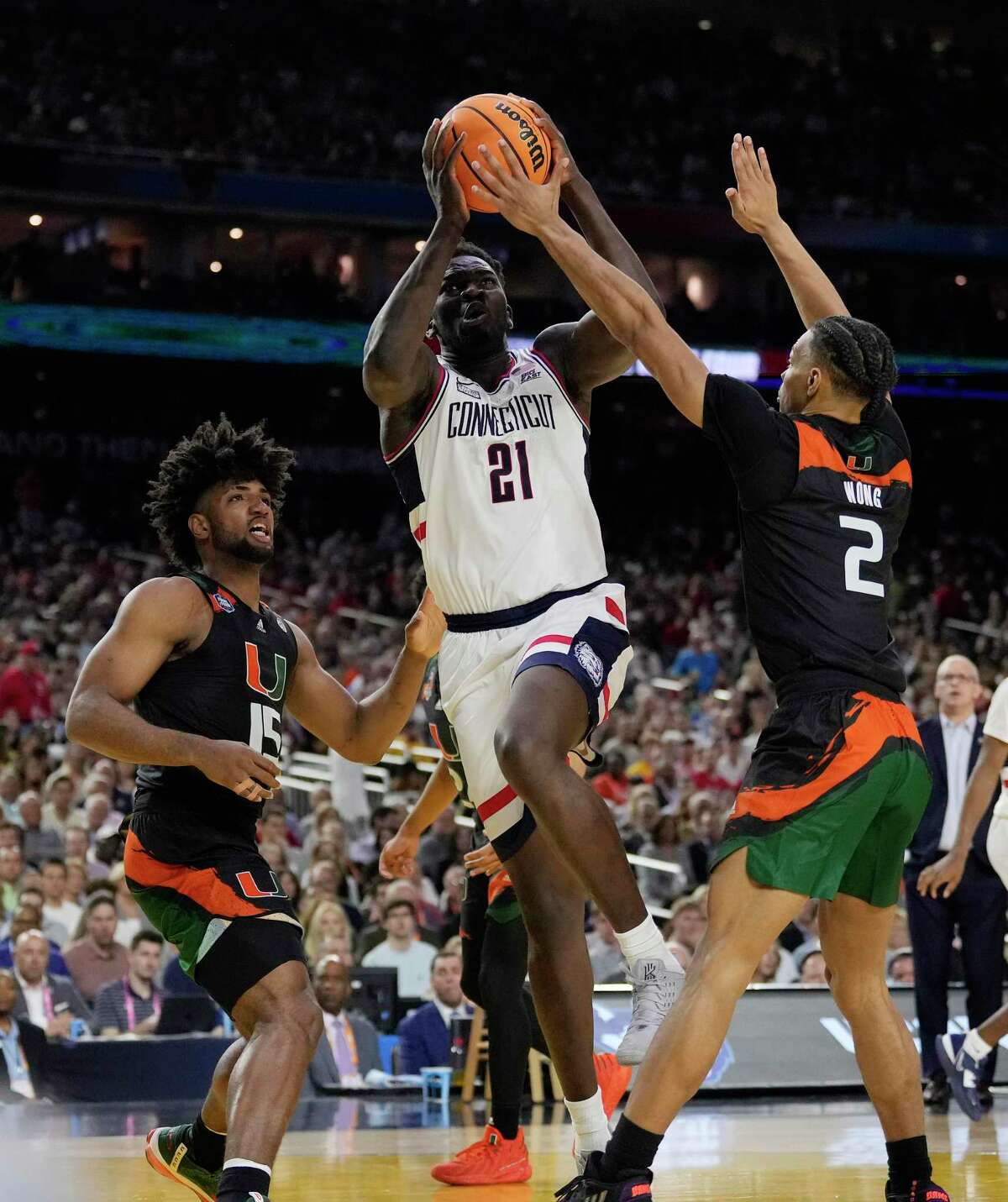 Final Four: UConn's Adama Sanogo learned to love basketball in U.S.