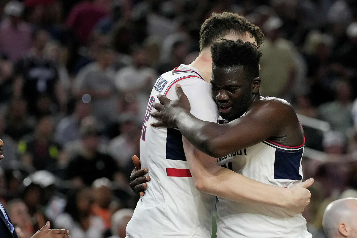 Recap: Updates from UConn men's Final Four win over Miami