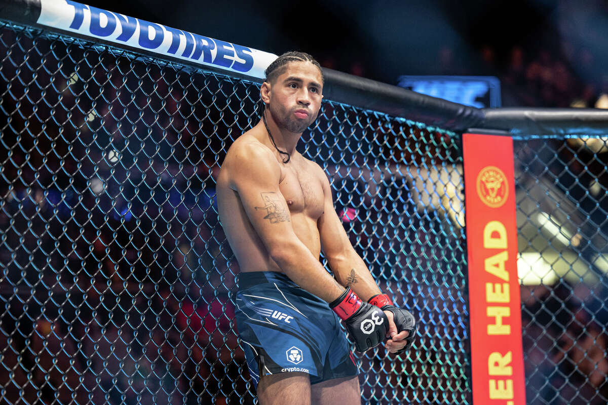 Laredo native C.J. Vergara has his eyes set on becoming a UFC champion