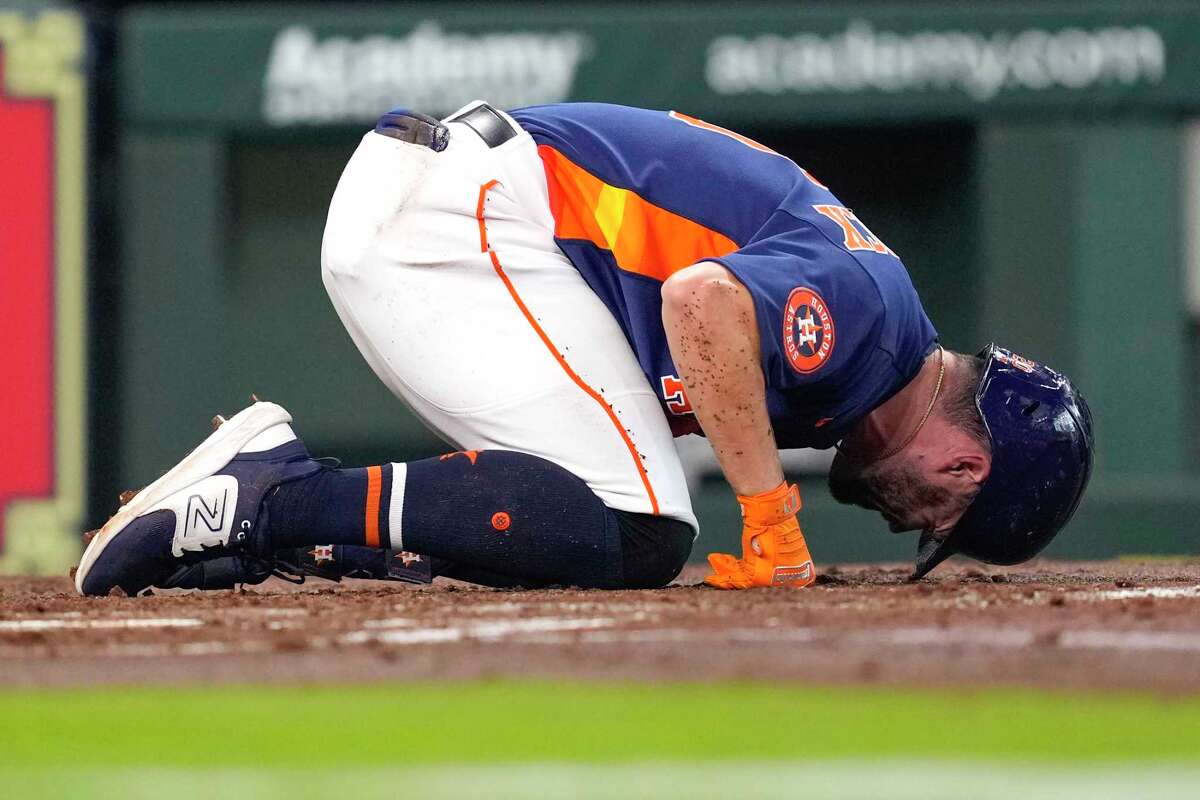 Astros' rally falls short in series-finale loss to White Sox