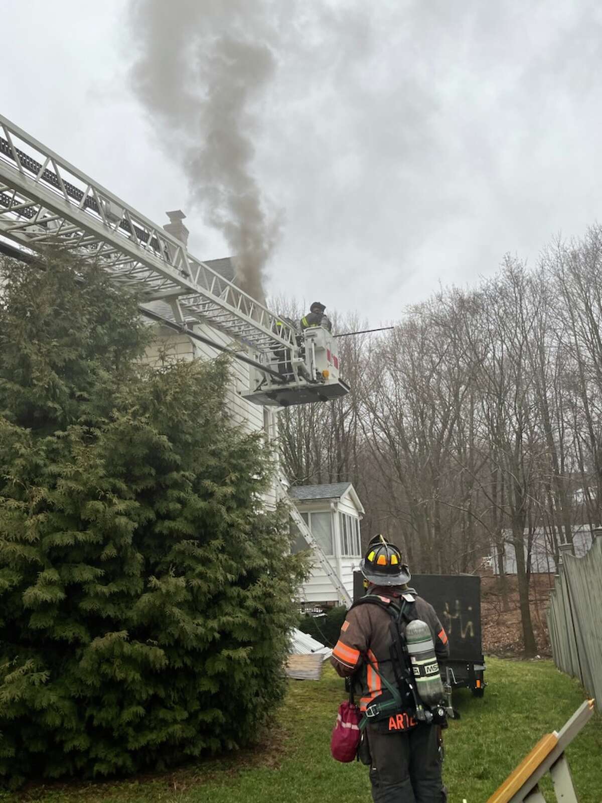 Fire crews respond to Danbury house fire