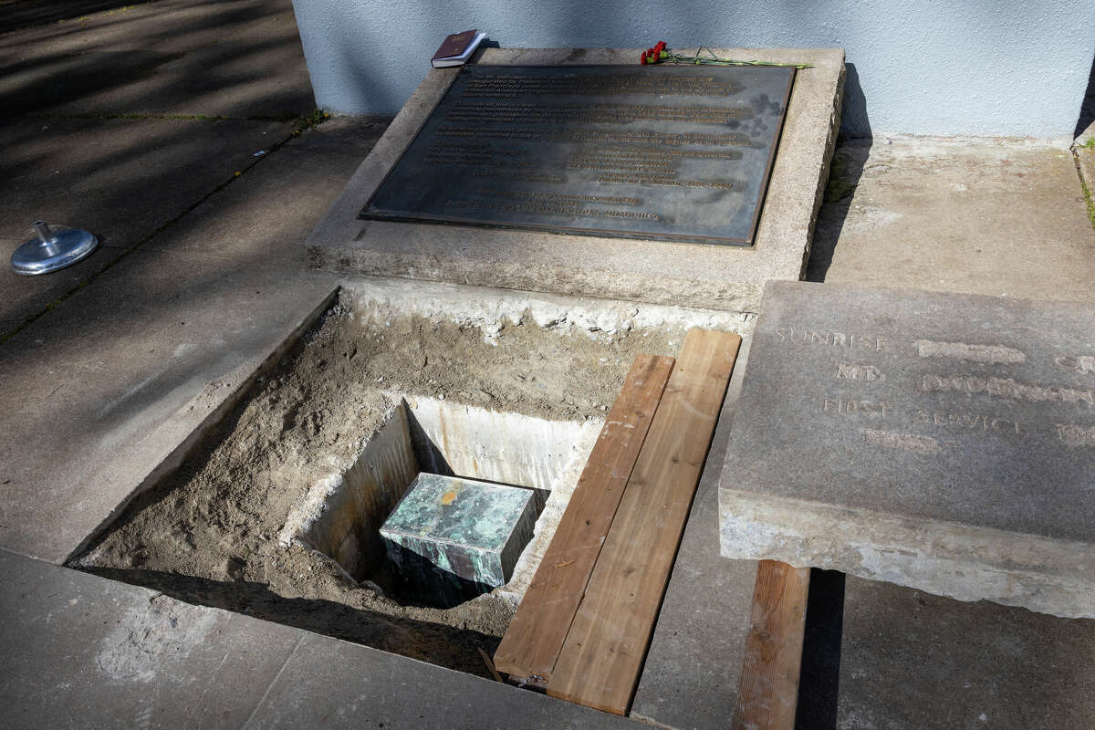 An 89-year-old time capsule was opened at SF's Mount Davidson