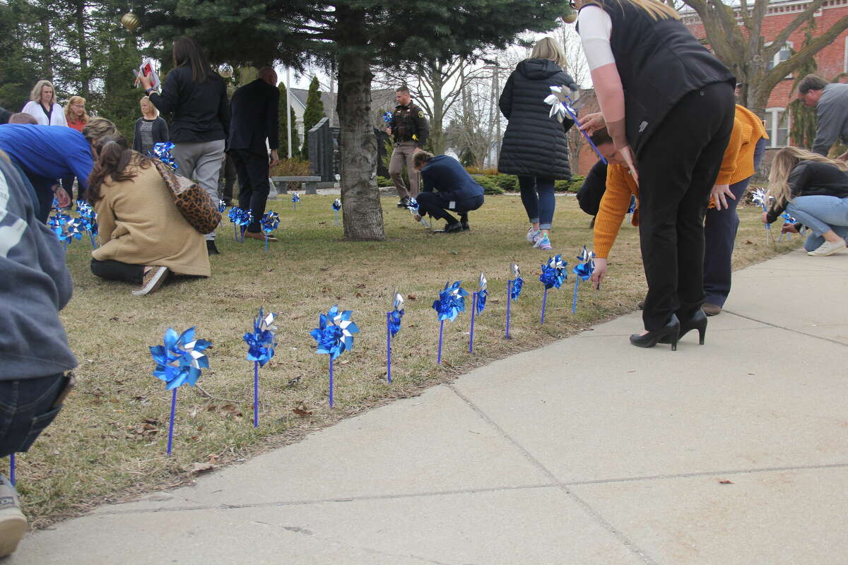 CAN Council kicks off child abuse prevention month with pinwheel plant