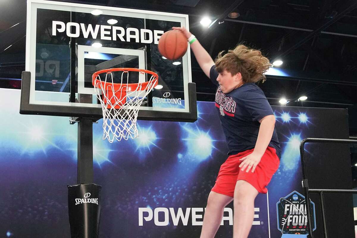 Final Four in Houston: Fans, businesses celebrate as tournament ends