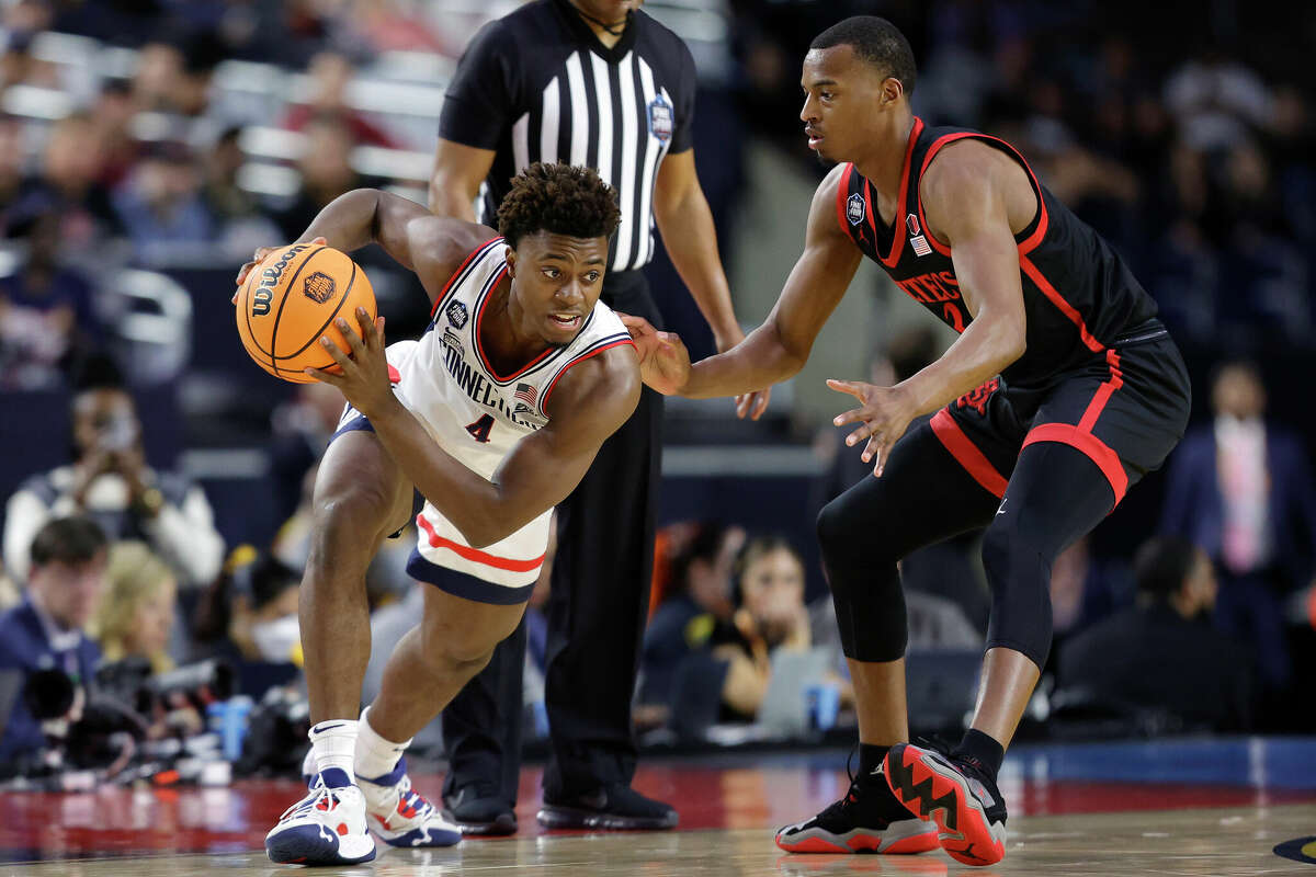 UConn men win fifth national championship: 'We've got our own!'