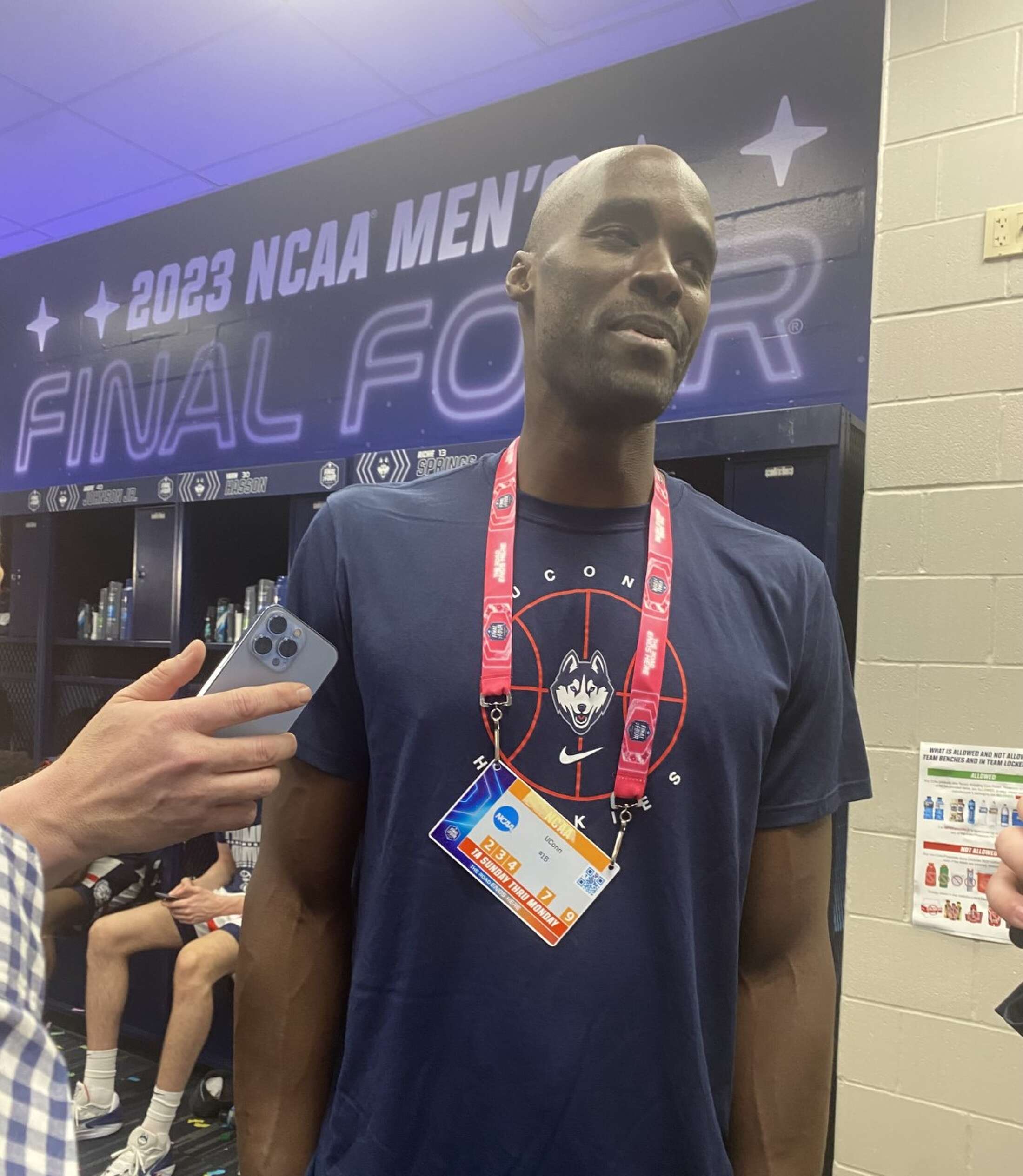 Ray Allen, Rudy Gay among UConn alums celebrating NCAA title