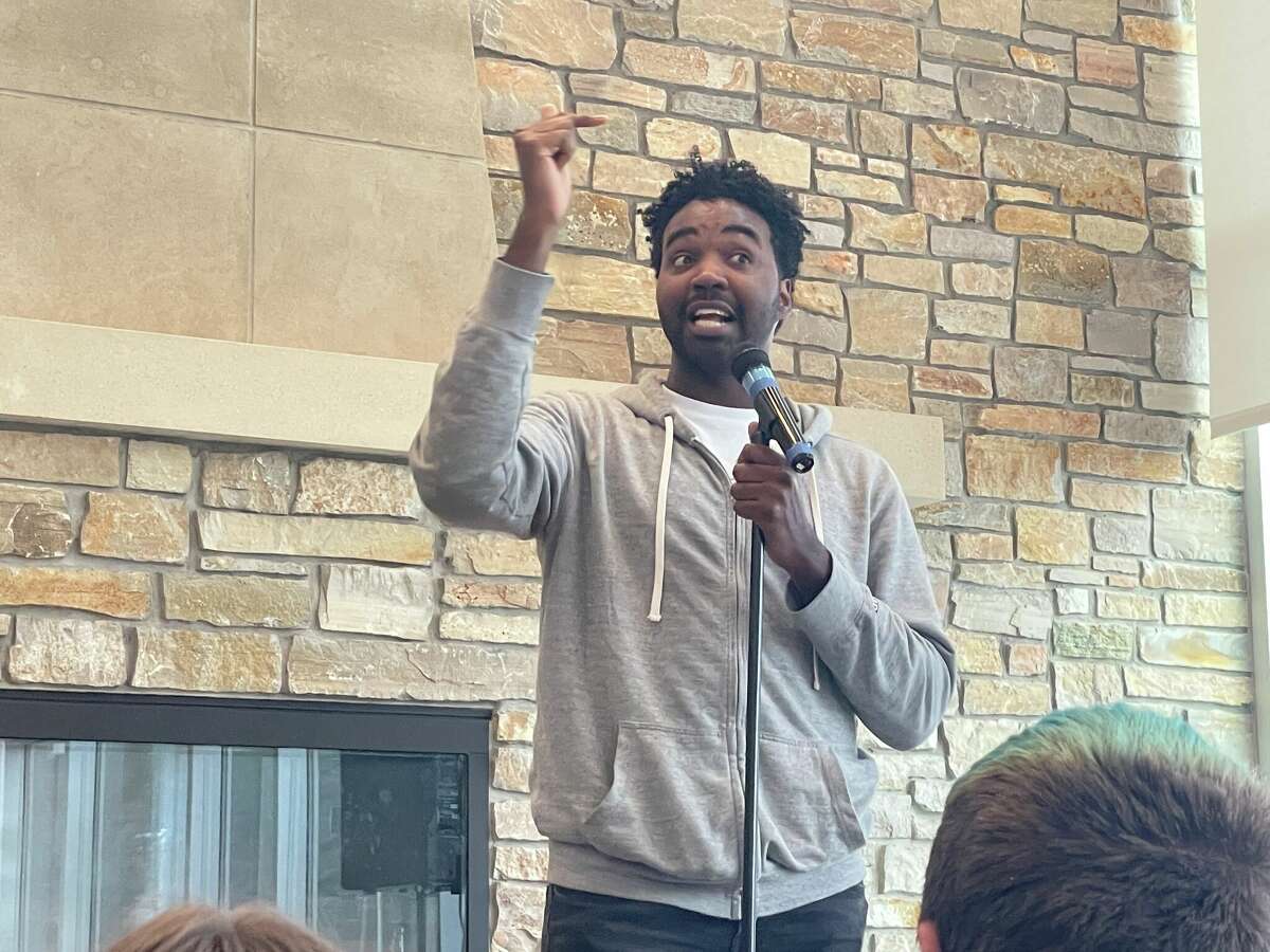 Ferris State University students react to comedian Lafayette Wright