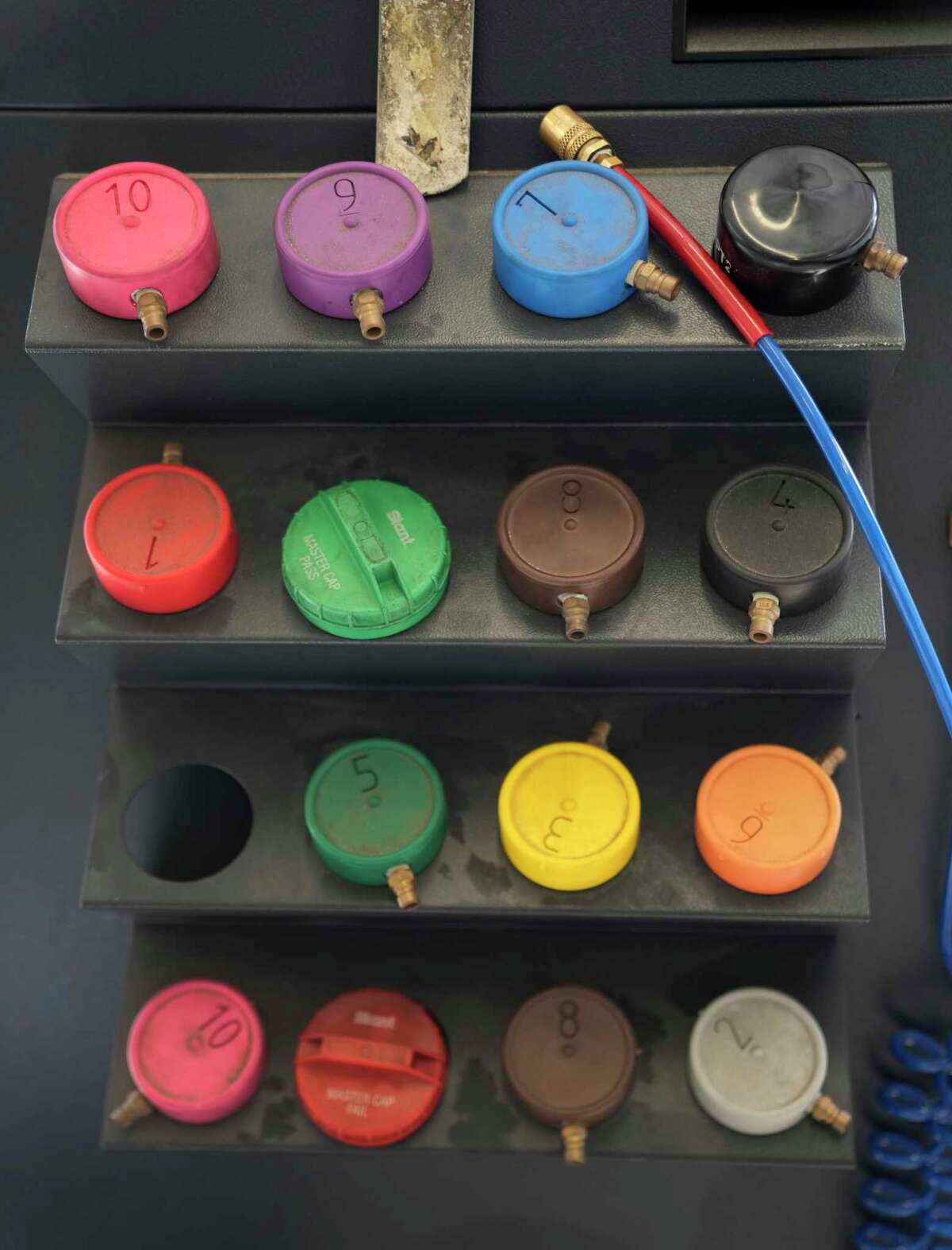 Plan to nix state vehicle inspections hits roadblock in Austin