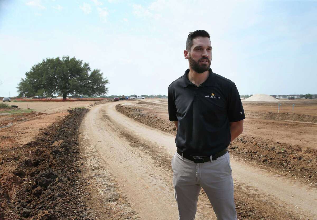 Higdon Oaks, luxury manufactured home community, set to open