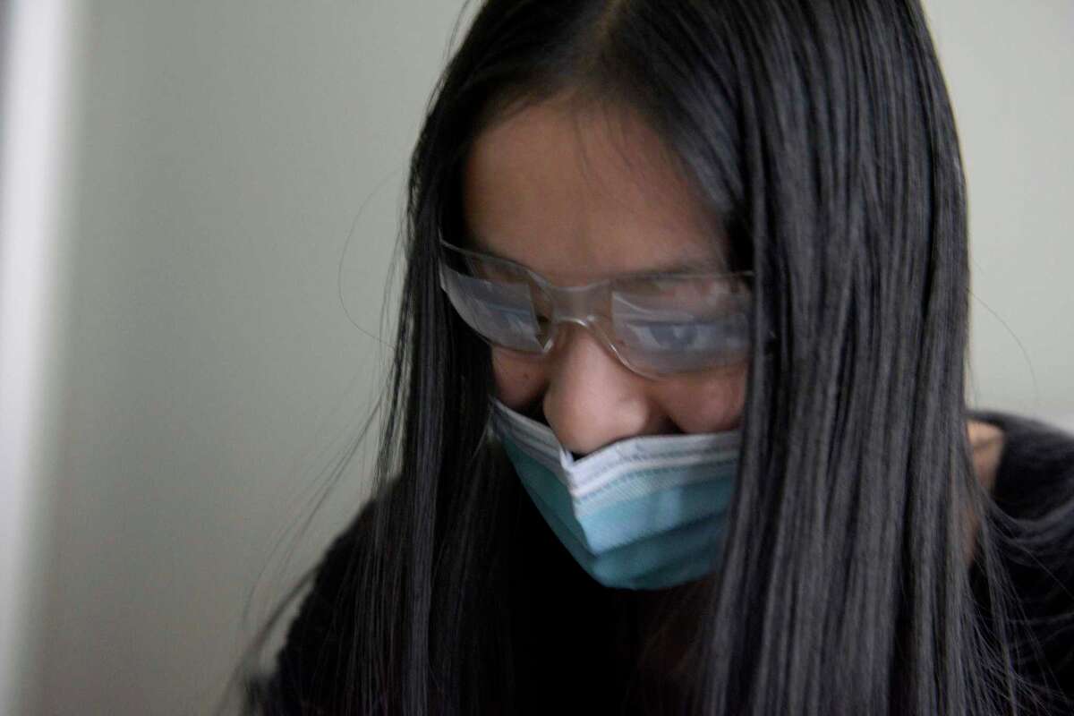 Ridgefield teens learn about dementia through interactive lesson