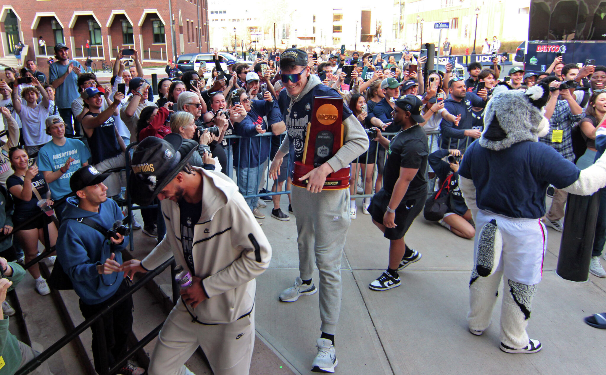 UConn men's basketball returns home to Gampel Pavilion celebration in ...