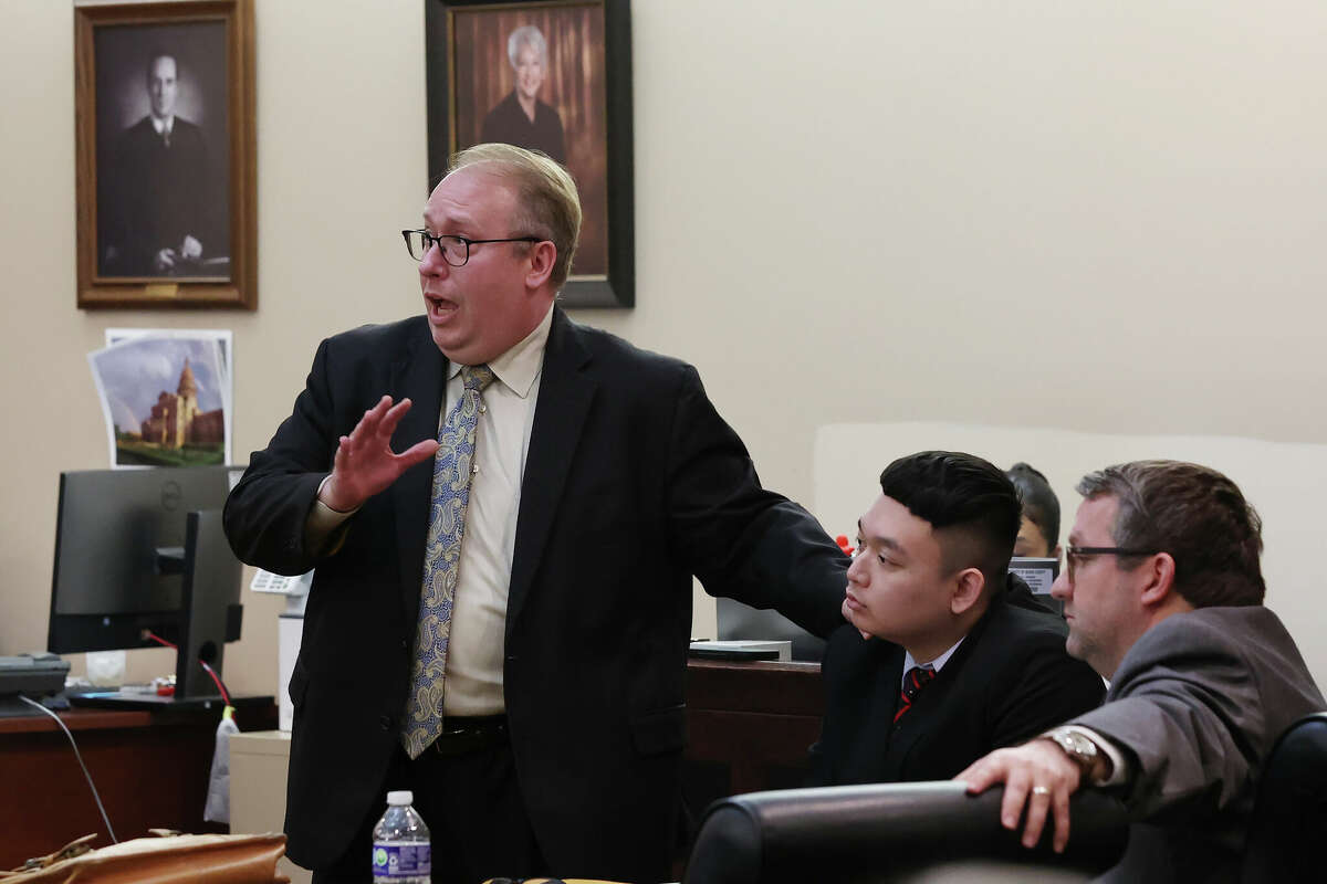 Jury finds drug deal killing, with cash flying, was capital murder