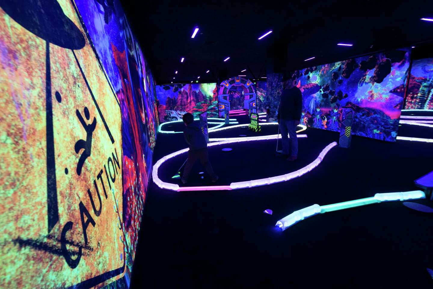 Space Adventure Mini Golf opens at Crossgates Mall