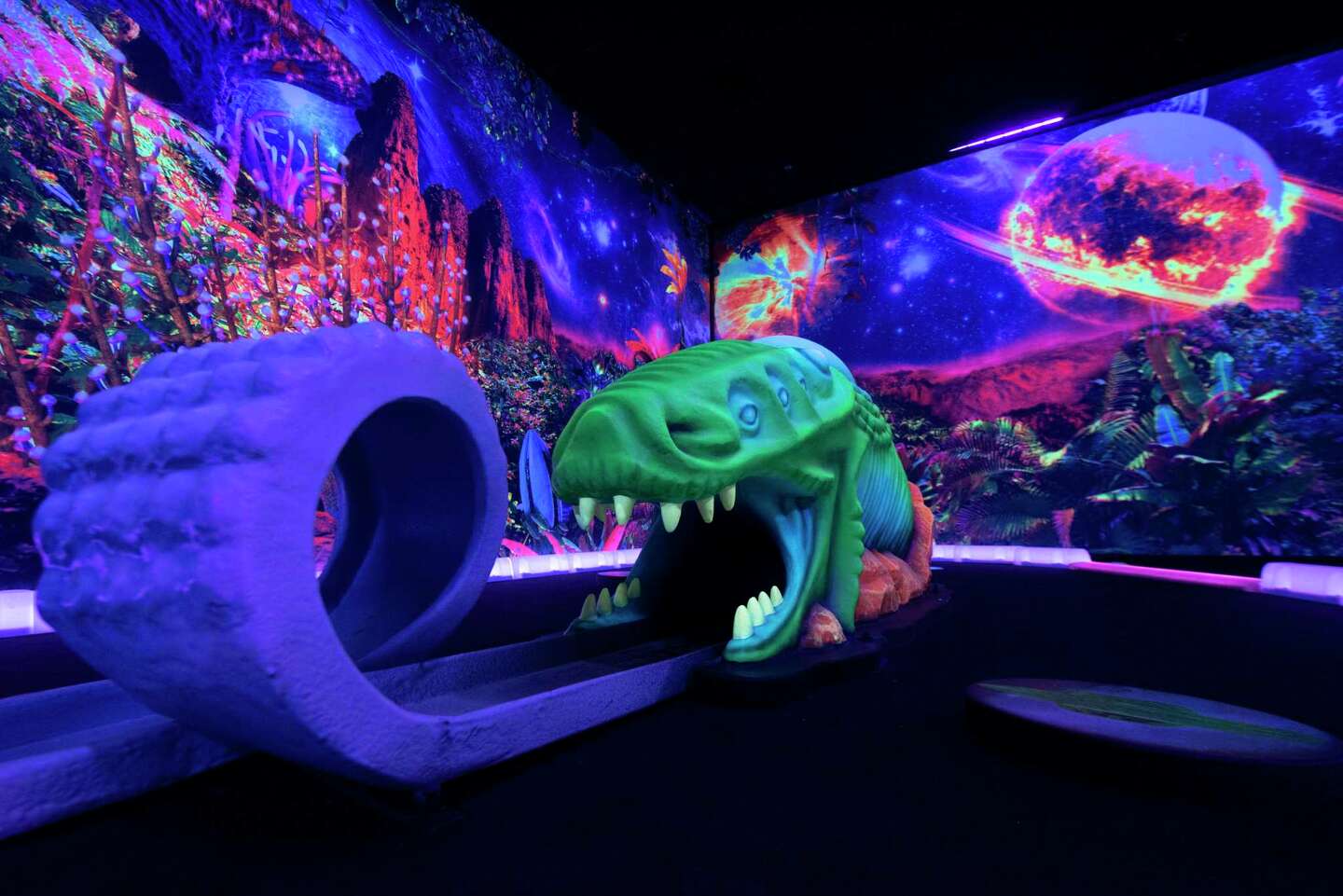 Space Adventure Mini Golf opens at Crossgates Mall