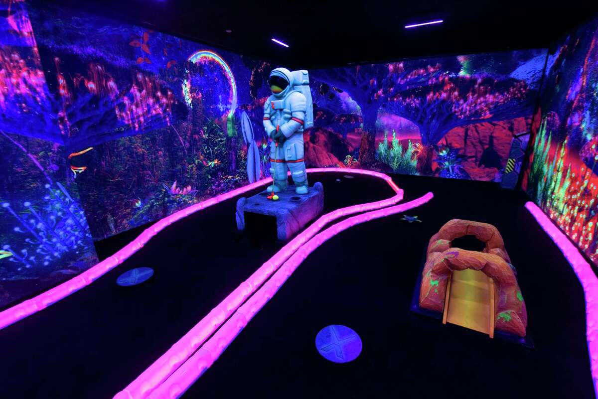 Space Adventure Mini Golf opens at Crossgates Mall