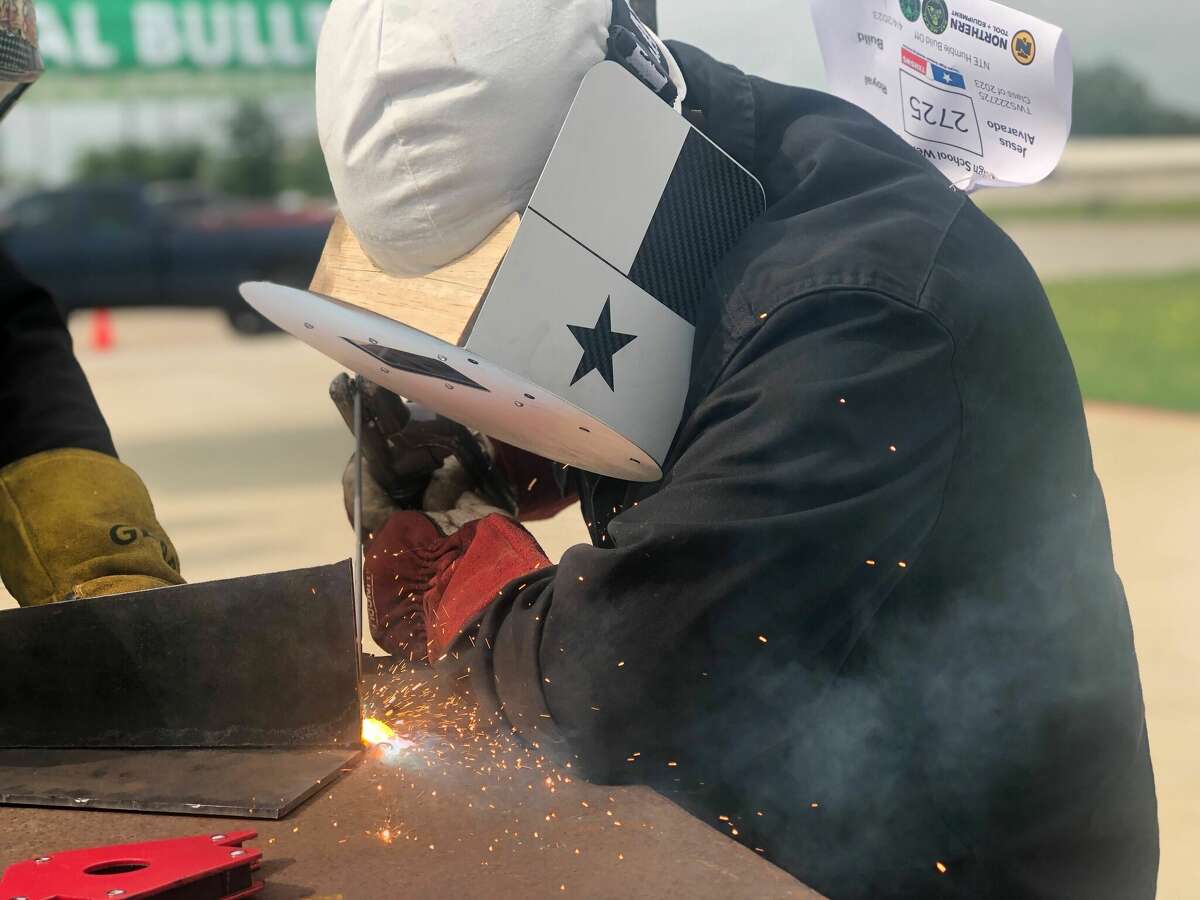 Houston-area high schools compete in Texas High School Welding Series